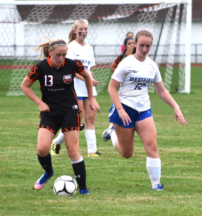 Offense clicking | News, Sports, Jobs - Observer Today